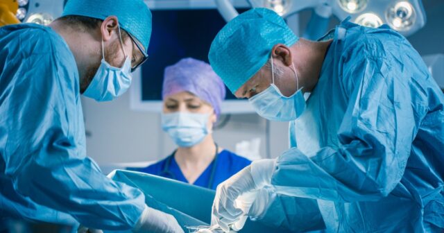 Minimally invasive heart tumor surgery through a 3D endoscope Totally ...